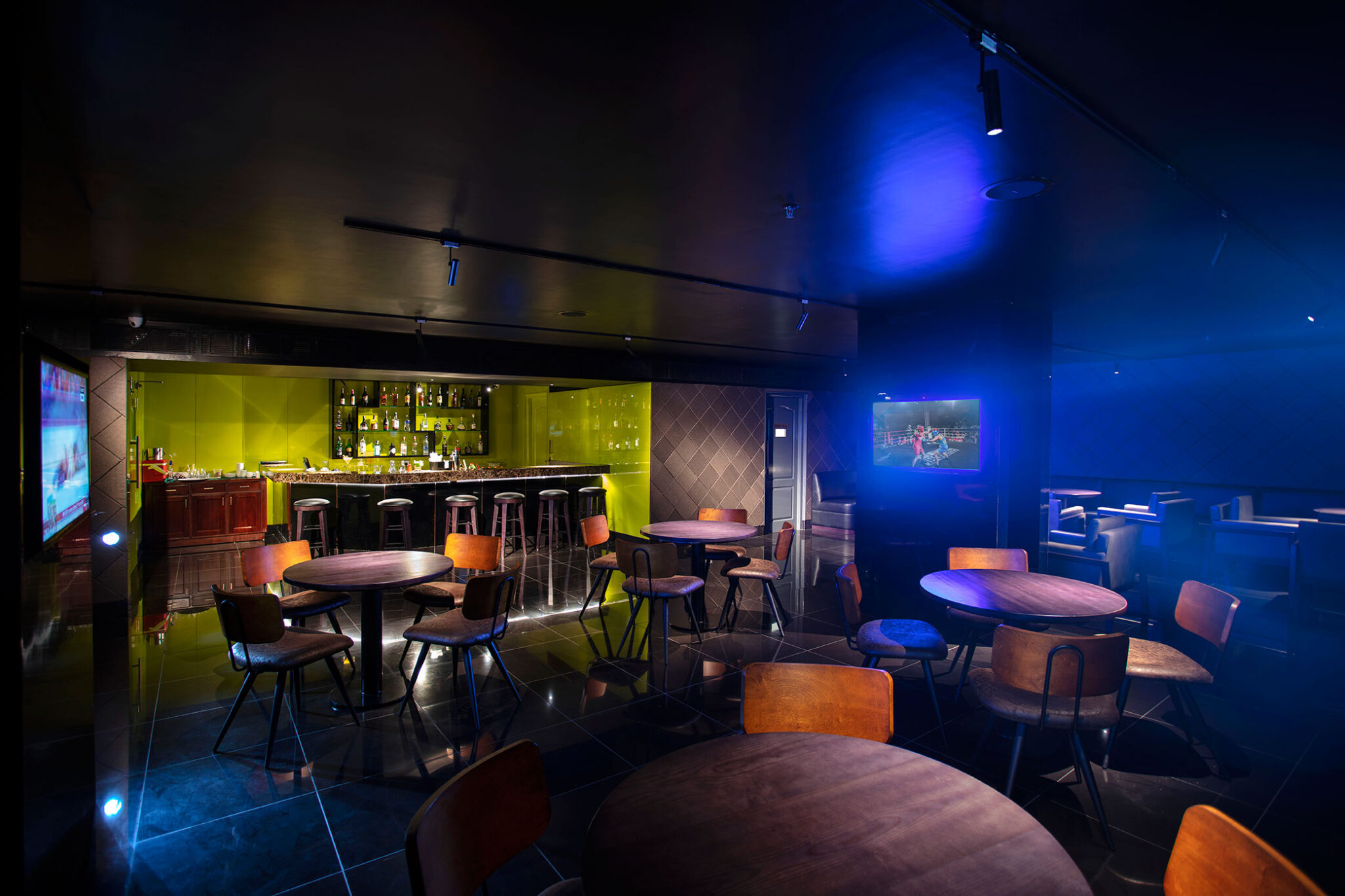 Dining – Monsoon Empress Kochi